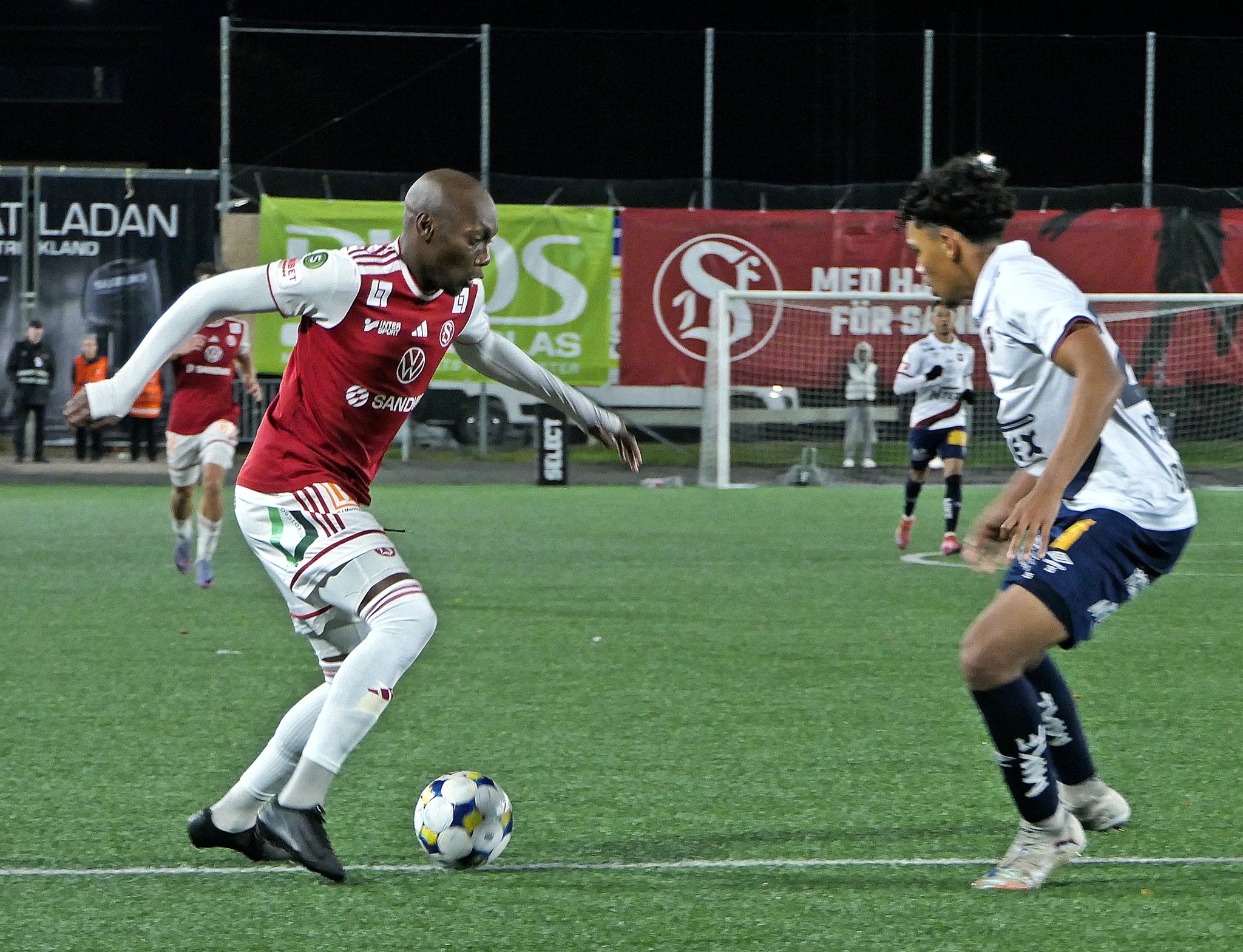 D2 Suède: Moonga Simba et Sandviken posent de soucis au leader Orgryte ...